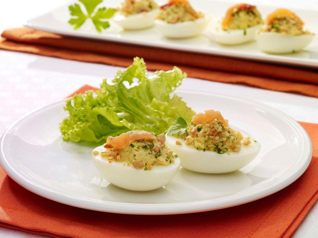 Ovos recheados com salmão - Portal Sabores